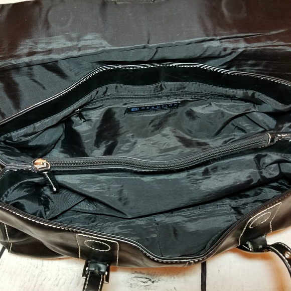 Kenneth Cole Reaction | Bags | Kennith Cole Barrel Bag | Poshmark